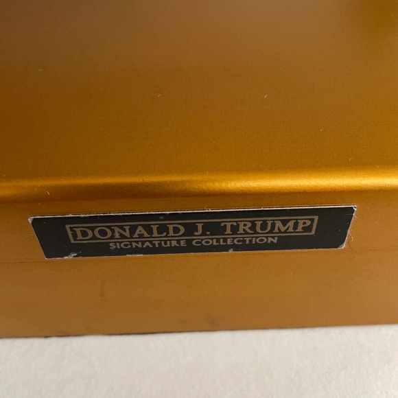 Donald Trump | Other | Donald Trump Tri Fold Leather Wallet | Poshmark